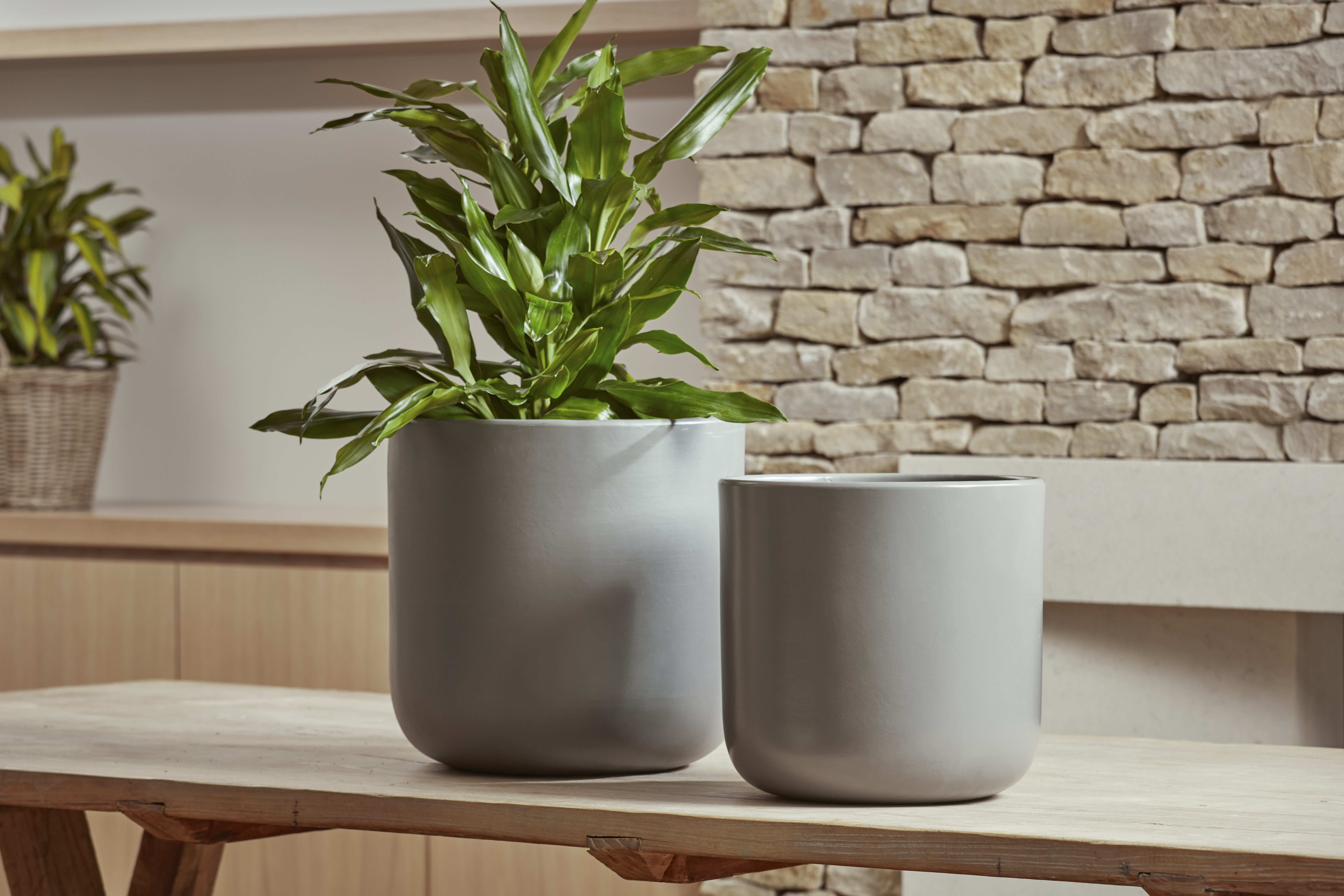 Capri Pot Grey 39cm | Woodlodge Products