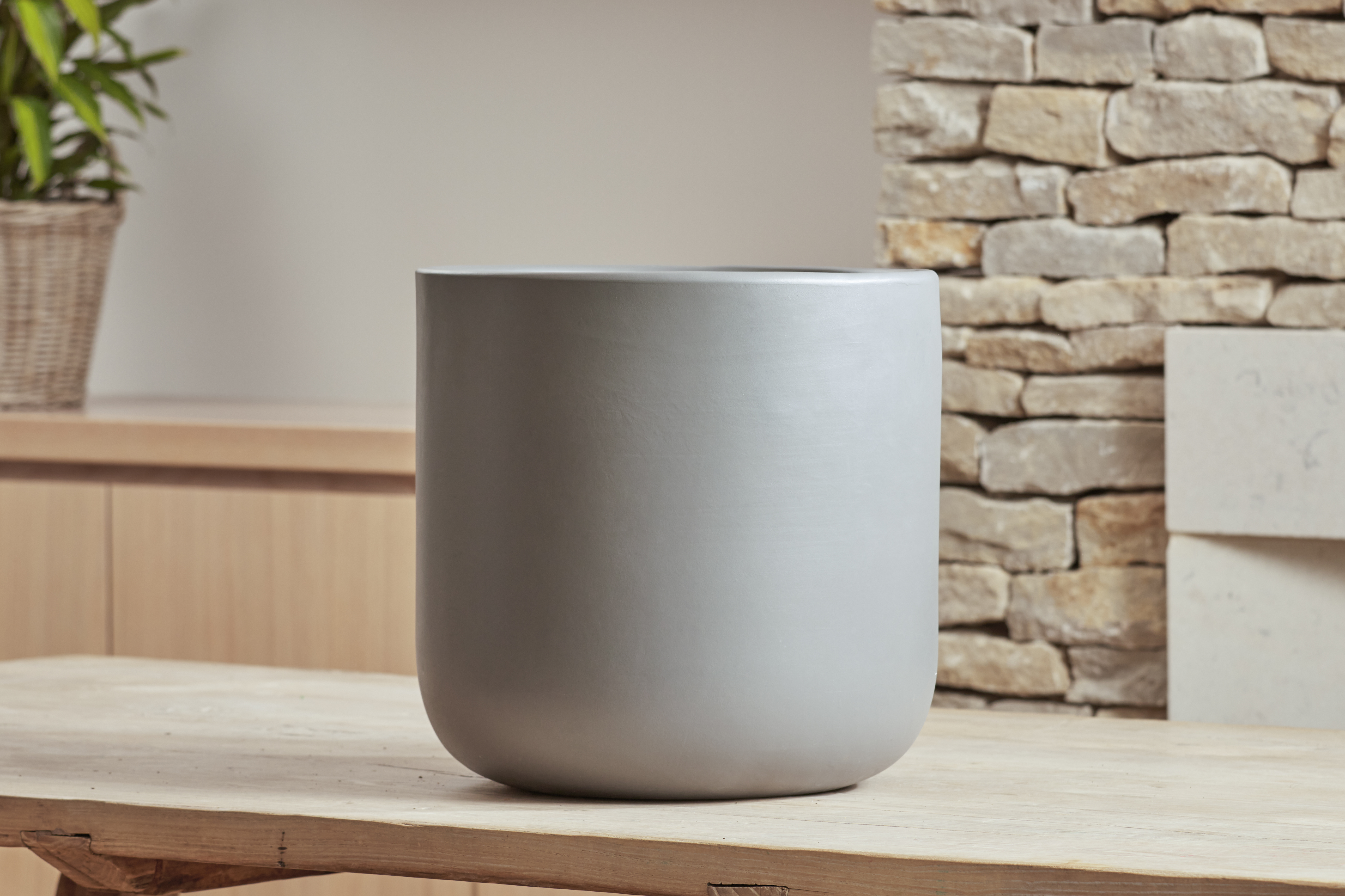 Capri Pot Grey 39cm | Woodlodge Products